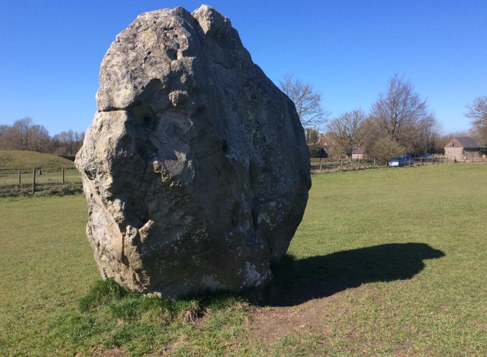 West Kennet Long Barrow – A 6,000 year old burial tomb – Stephen Liddell