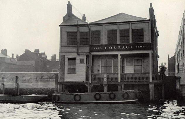 The Angel Pub In Rotherhithe – Stephen Liddell