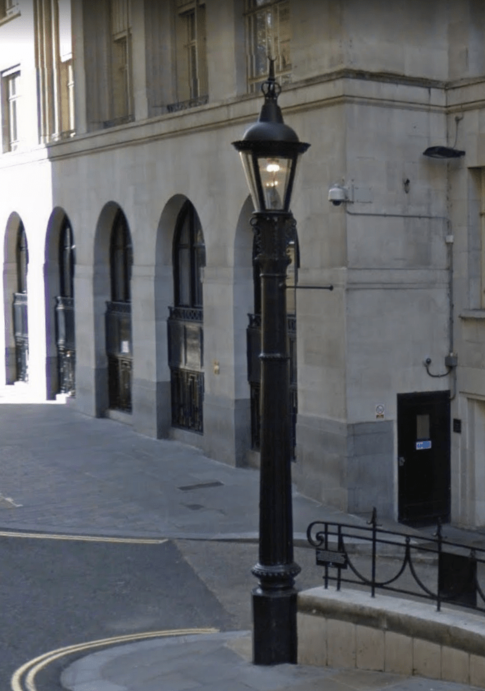 The famous farting lamp of London – Stephen Liddell